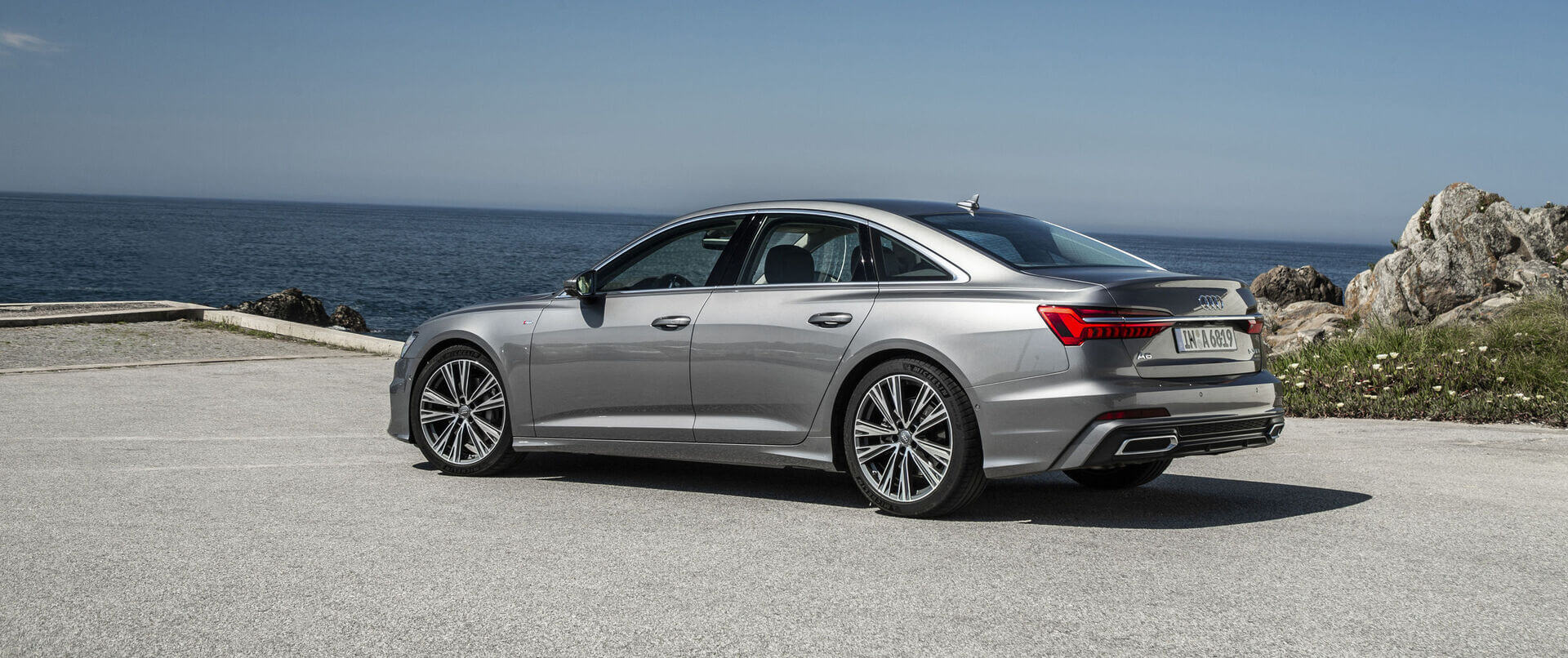 A6 Sedán – Audi- Promotores